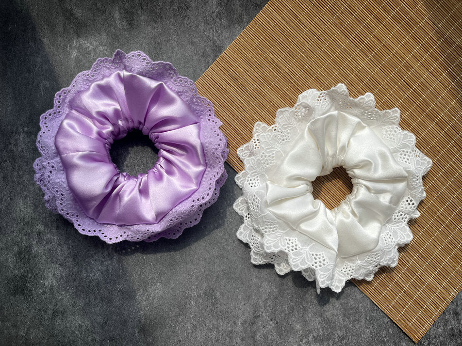 Oversized White Silk Lace Scrunchie – Awulook